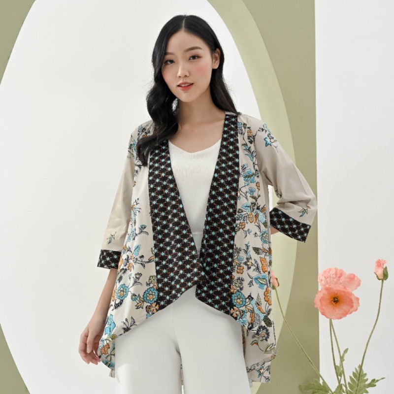 281 AZ Batik Outer/ Women's Batik Vest/ Modern Batik Outer | Shopee ...