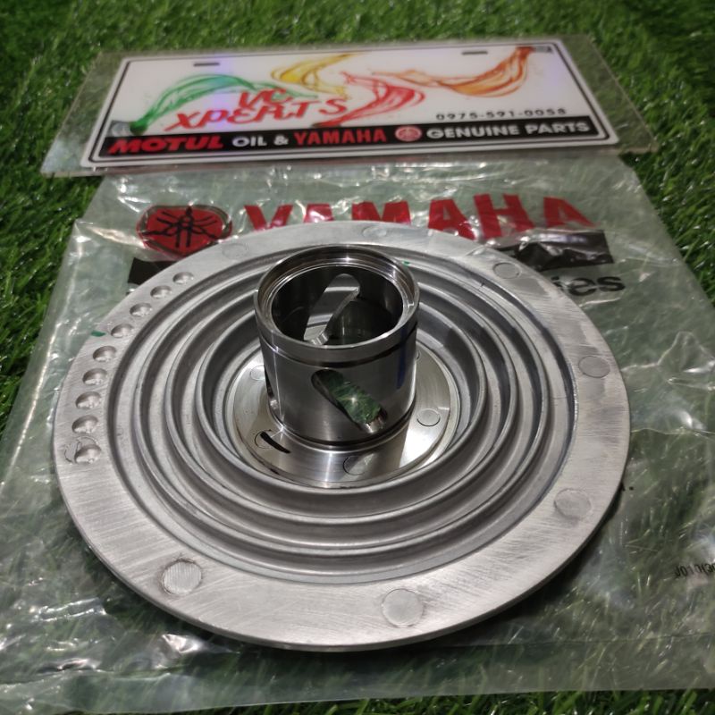Yamaha Xmax Secondary Sliding Sheave Female torque Drive 100% YAMAHA ...