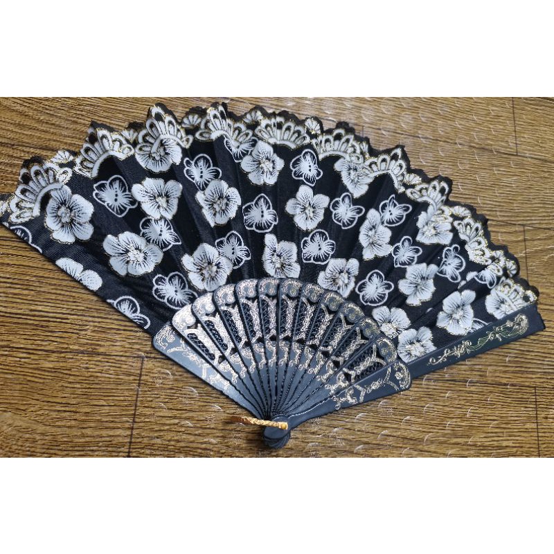 Abaniko o Pamaypay Plastic(Sequence Fan) Flowery Design Fan | Shopee ...