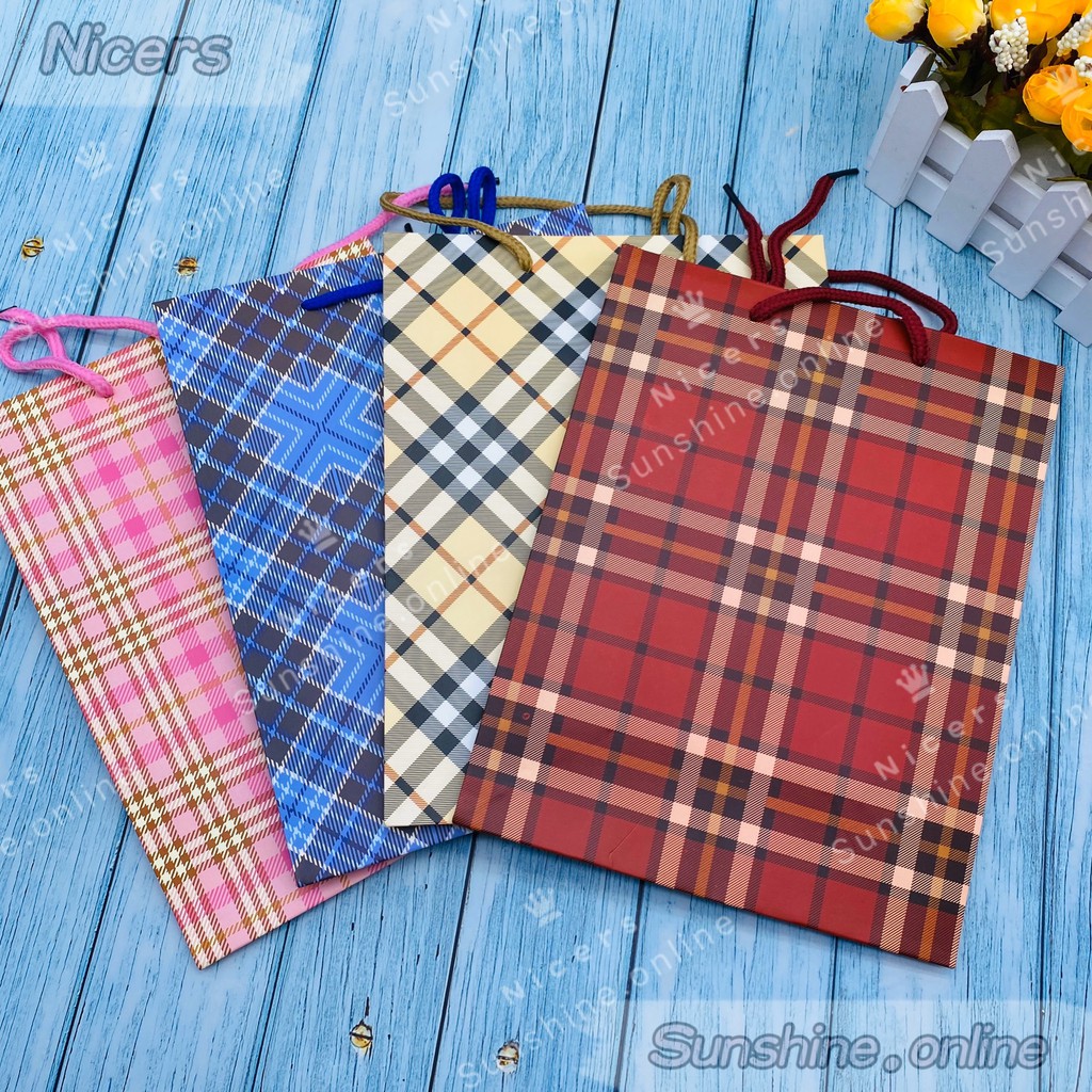 23x18x9cm Small Size CHECKER Paper Bag Gift Bag | Shopee Philippines