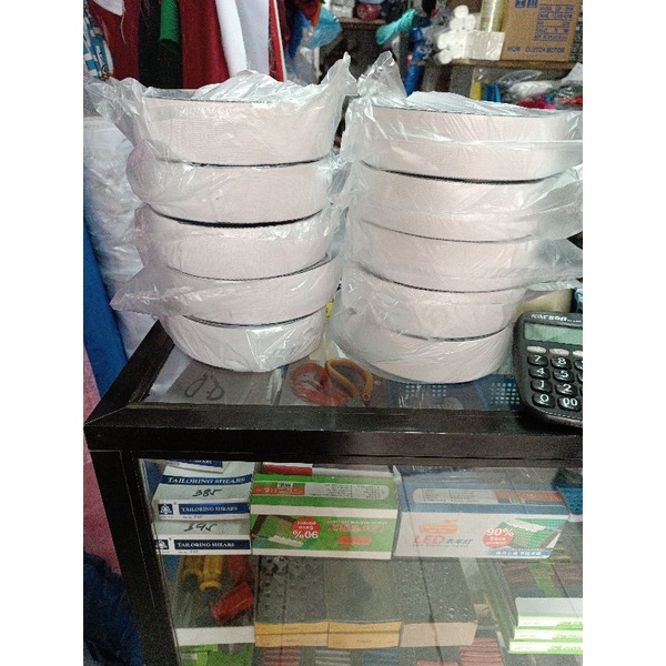 GARTER 1 ROLL BLACK EDGE MATIBAY | Shopee Philippines