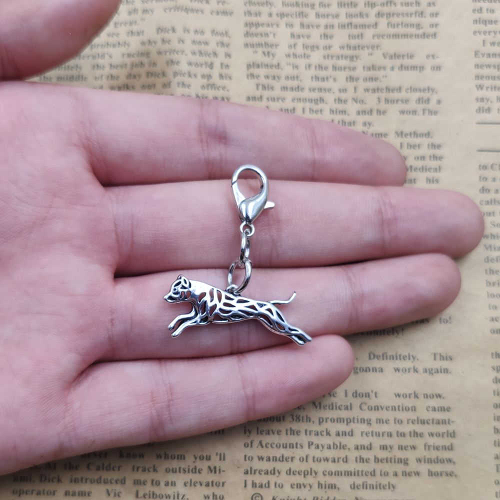 Golden Retriever Pit Bull Terrier German Shepherd Whippet Akita Dog ...