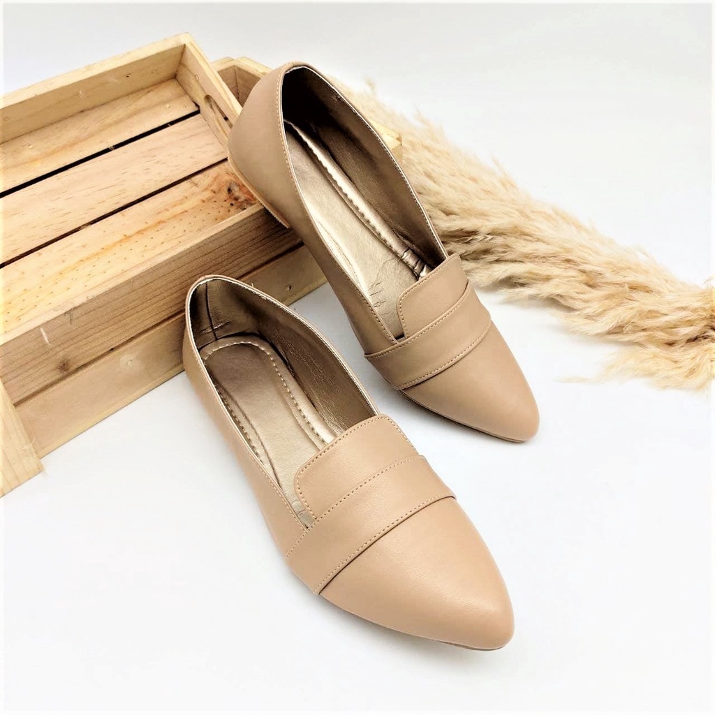 R&A653 Flat Plain Vegan Leather Pointed Toe Doll Shoes with Vamp Strap ...