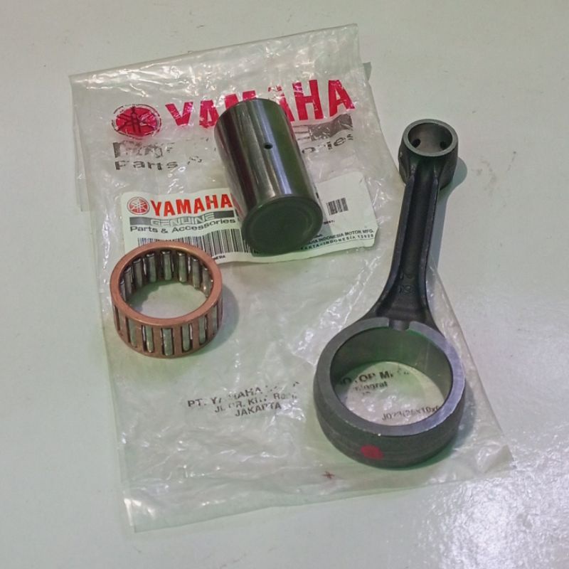 Yamaha R15 V3,MT15,XSR155,WR155R Connecting Rod Kit Genuine | Shopee ...
