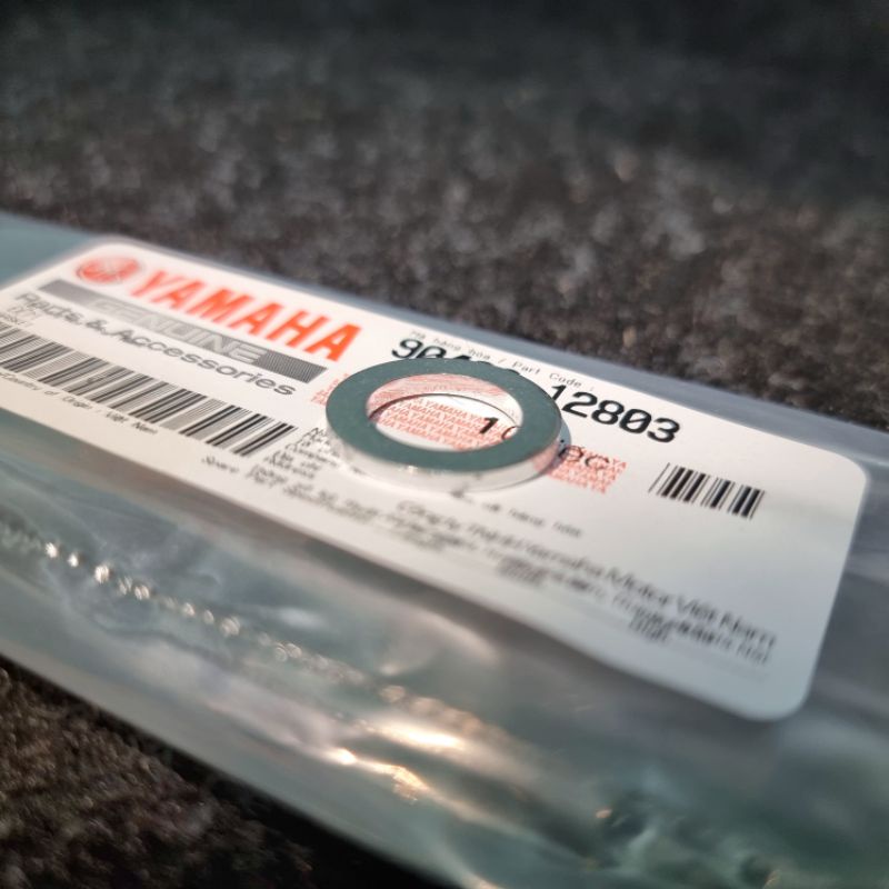 [SOLD SEPARATELY] Yamaha Genuine Drain Plug Bolt / Plug Straight Screw ...