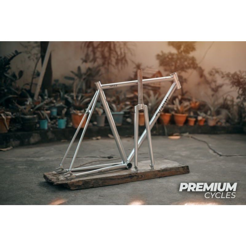 Tsunami SNM 4130 frame set Chromoly (METALIC SILVER) for Fixed gear ...