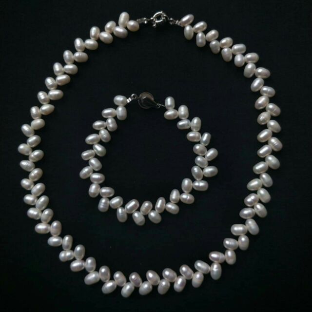 Dancing pearl set (Necklace & bracelet) | Shopee Philippines