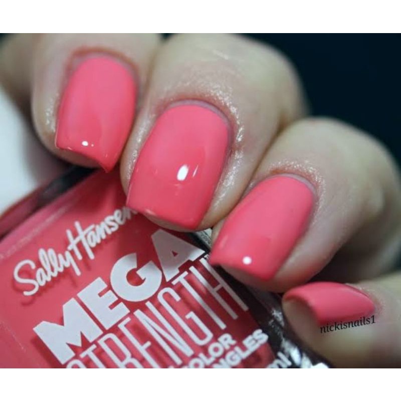 COD! SALLY HANSEN MEGA STRENGTH-on fleek- NAIL POLISH-BOUGHT IN US ...