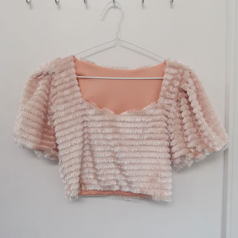 Fashion Vibrating Sleeve Shirt Sew With Silver Threads Furry Work ...