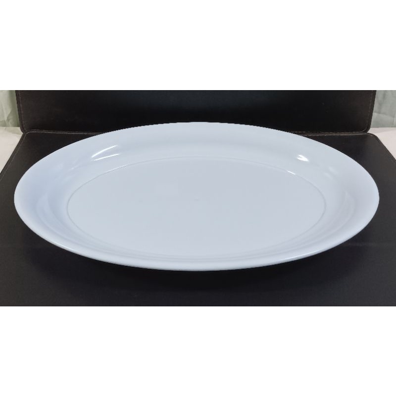 18-inch White Oval Plastic Plate | Shopee Philippines