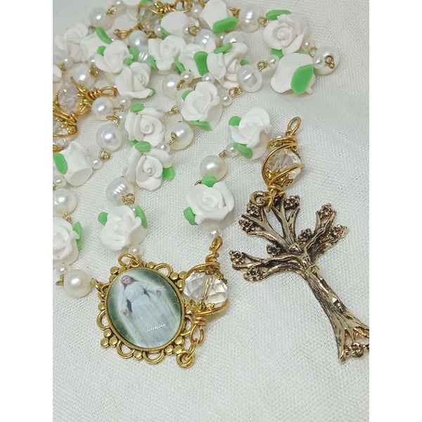 White Unity Rose with Crystal for Annacasandra | Shopee Philippines