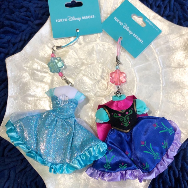 Key Chain Elsa & Anna Frozen Disney Princess Costume Keychain | Shopee ...