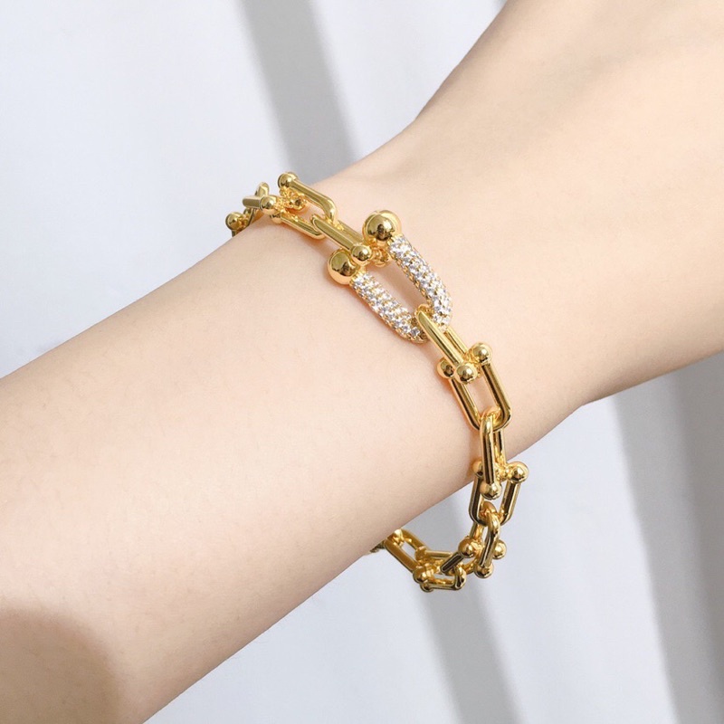 [TYshop]Luxury Hardware Bracelet For Women Gold Jewelry Hypoallergenic ...