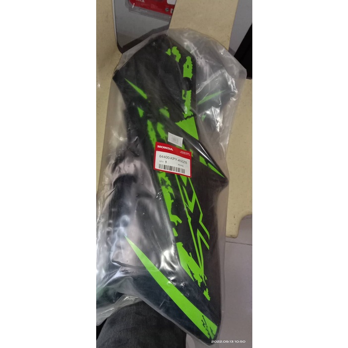 Cover Main Pipe/Wings L/R XRM 125 Black/Green Honda Original 6440-KPY ...