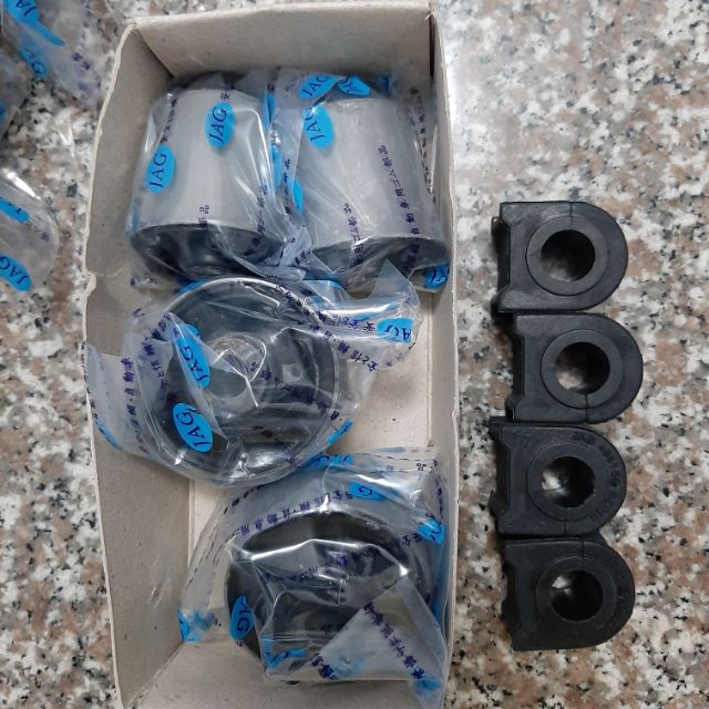 Toyota Avanza 2007-2011 Set Front Suspension bushing + Stabilizer ...