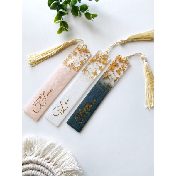 Bookmark Resin with tassel with free name calligraphy (READ DESCRIPTION ...