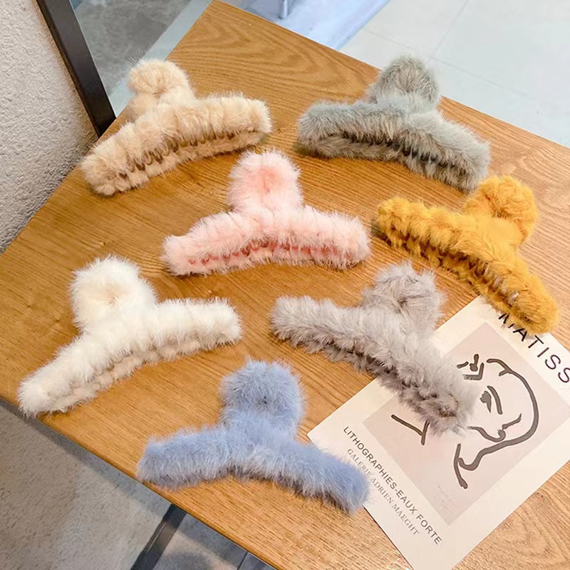 Korean Soft Furry Hair Claws Faux Fur Hair Clip Big Clamps Sweet Plush ...