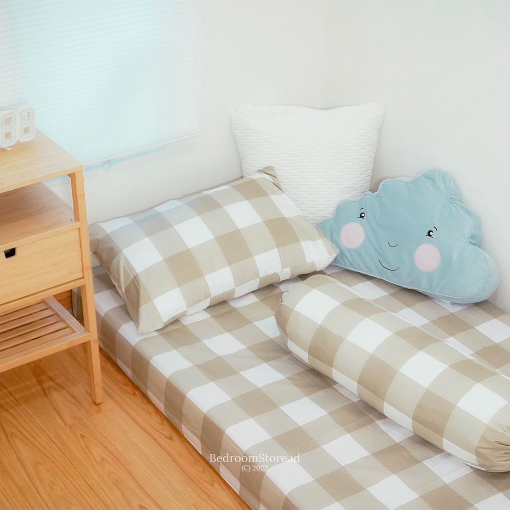Aesthetic Sheets With EMILLY KHAKI Motifs In Korean Style Boxes Include ...