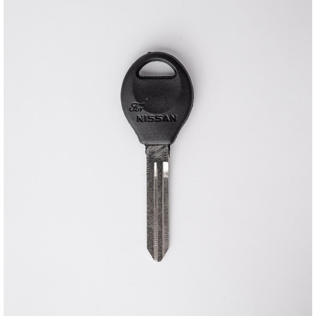 NISSAN FRONTIER PLASTIC LEFT HCS ORIGINAL KEYS | Shopee Philippines