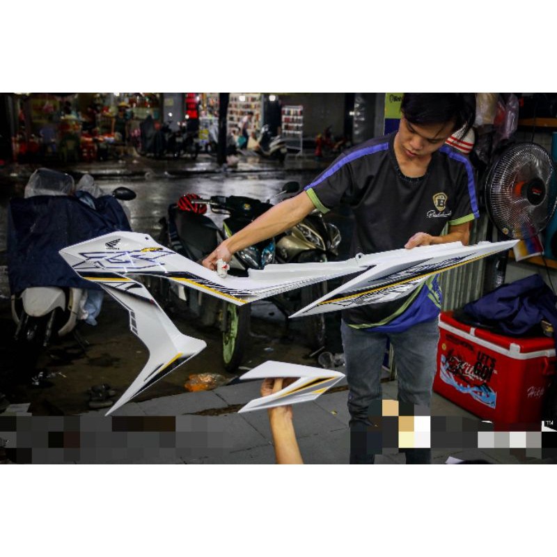 Sonic 150 white removable stamp - RUBY DECAL | Shopee Philippines