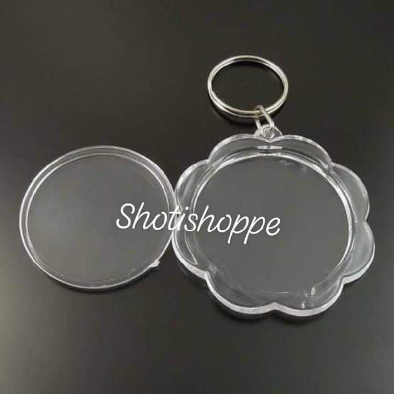 Acrylic keychain - flower | Shopee Philippines