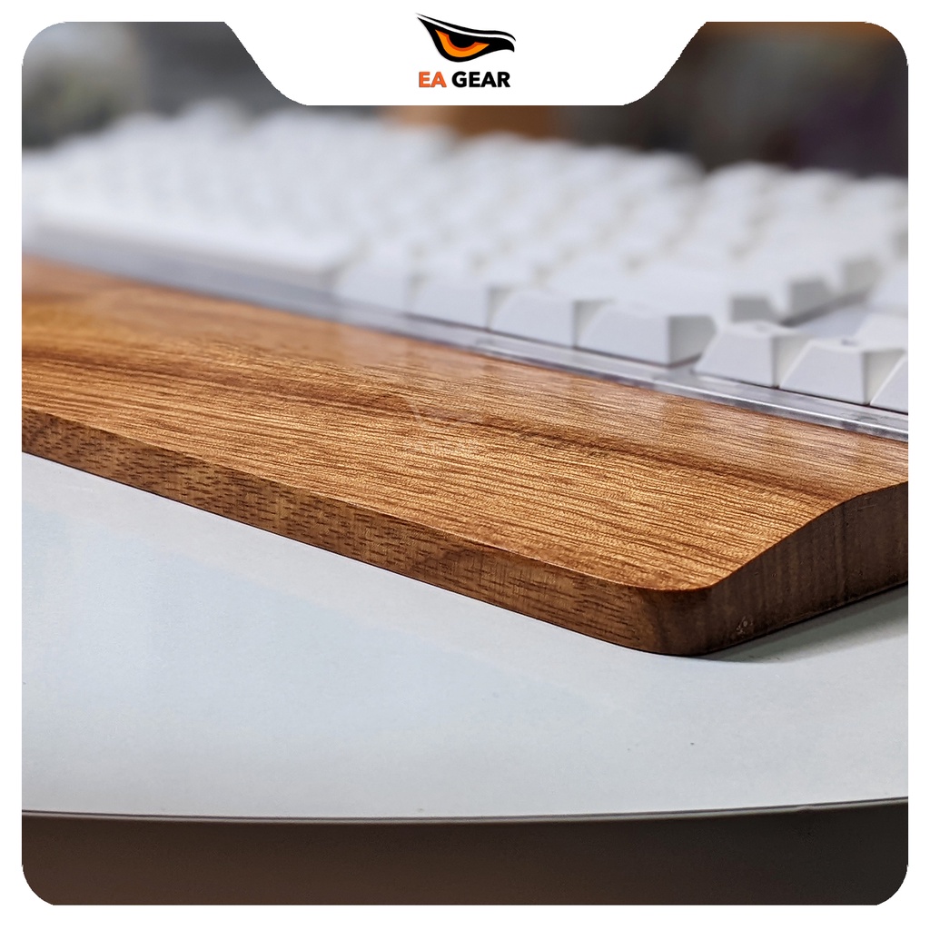 Hands For Super Beautiful And Quality Gray Wood Mechanical Keyboard ...