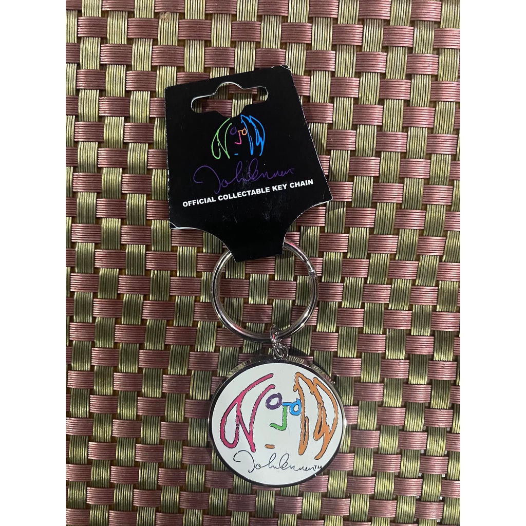 BAND COLLECTIBLE KEYCHAINS - BEATLES, JOHN LENNON, KISS, IRON MAIDEN ...