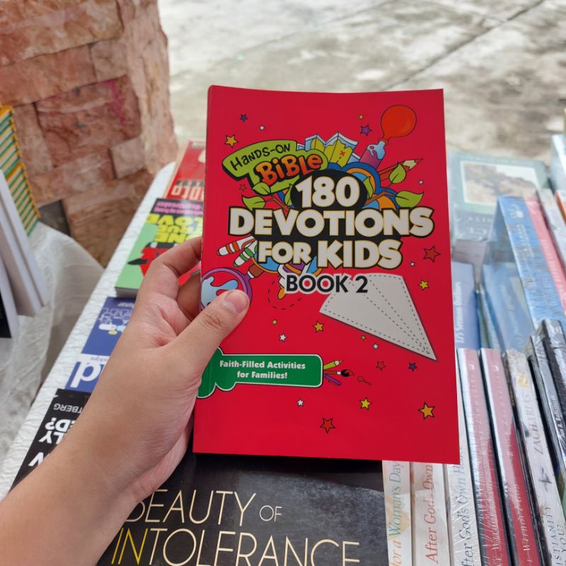 Hands-on Bible: 180 Devos for Kids 2 (UKAY BOOKAY) | Shopee Philippines