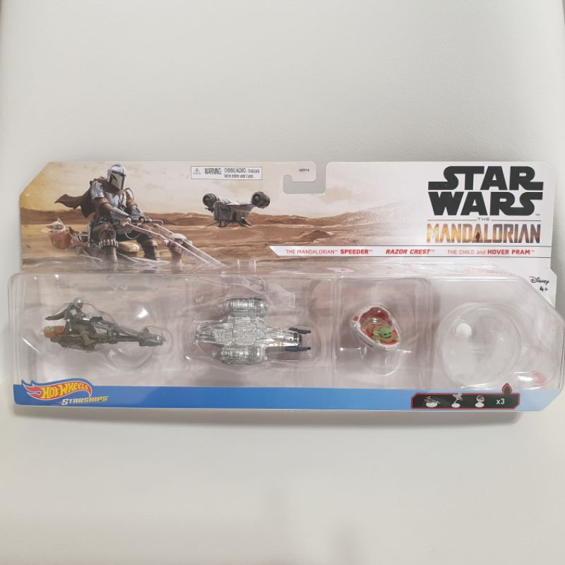 SPEEDER RAZOR CREST THE CHILD AND HOVER PRAM Star Wars The Mandalorian ...