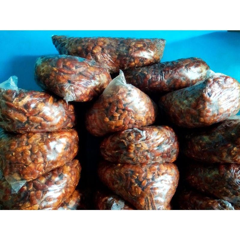 RAW Sampaloc/sampalok/tamarind 1 kilo w/ FREE SAMPALOC CANDY | Shopee ...