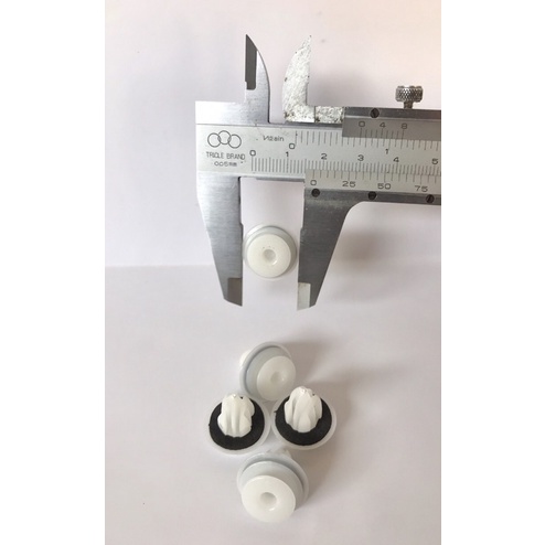 Buttons (Contents 10 pcs) White Harbot Doortrim Clips for Innova ...