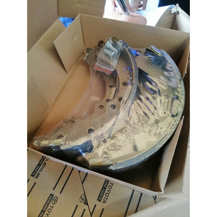 BRAKE SHOE REAR AXLE 04495-0K010/ 04495-0K040 TOYOTA INNOVA 2003-2016 ...