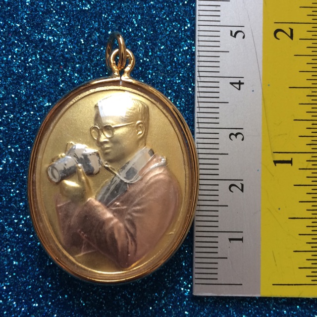 King Rama Ix Pendant Camera Shape 3 Kings Sandblasted Gold Framed In ...