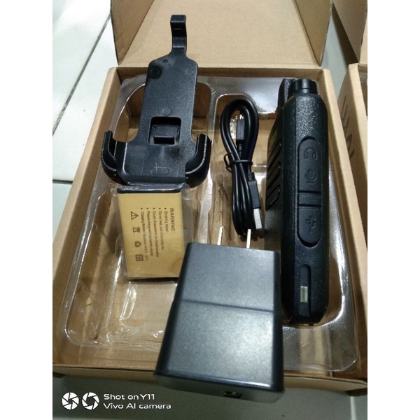 PROFESSIONAL FM TRANSCEIVER (TWO WAY RADIO) | Shopee Philippines