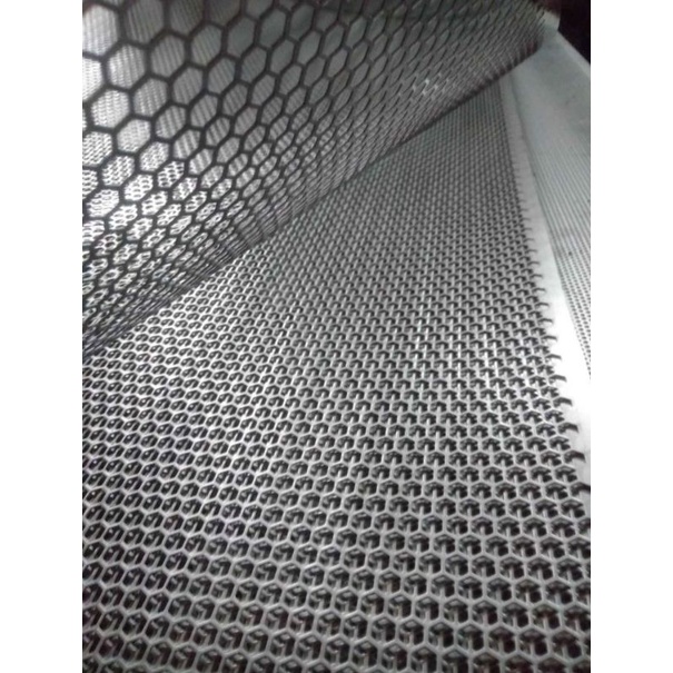 ️perforated metal screen hexagon .7mm thickness 5/16"hole 3x6feet per ...