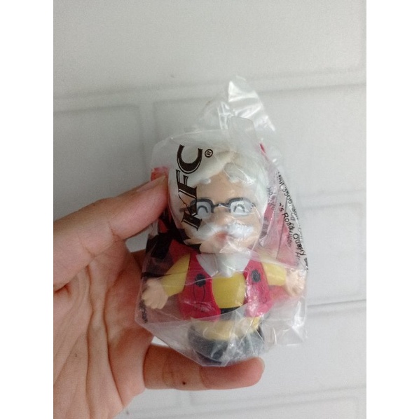 Toy figure colonel sanders around the world/Toy kfc colonel sanders ...