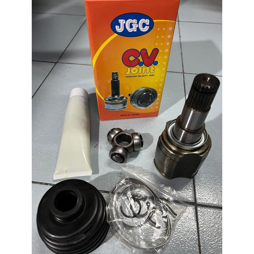 C.V. Joint / CV Joint INNER Mitsubishi Mirage 28 TEETH G4, Hatchback ...