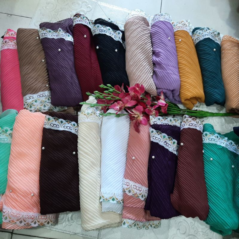 Anna Lacey triangle/square hijab | Shopee Philippines