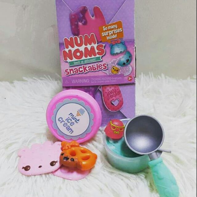 Num Noms Snackables Slime Kit, unwrapped and complete of Fluffy Slime ...