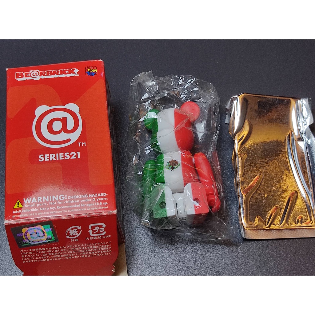 BEARBRICK 100% - SERIES 21 - MEXICO (FLAG) | Shopee Philippines