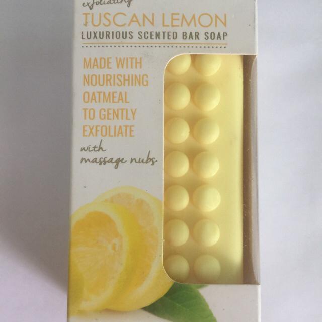 Luxurious Scented Bar Soap With massage Nubs ( Original from US ...