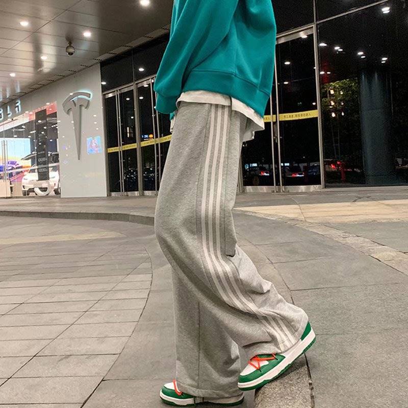 Unisex Straight Cut Baggy Sweatpants For Men And Women Korean Style ...