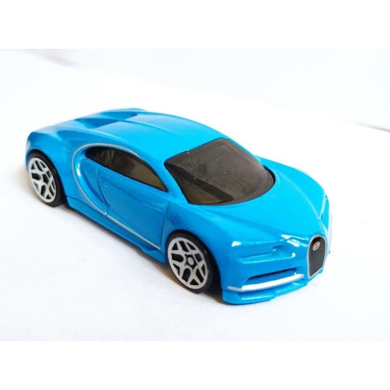 Hobby Store Hot Wheels Bugatti Chiron Pack 5 Exclusive model car ...