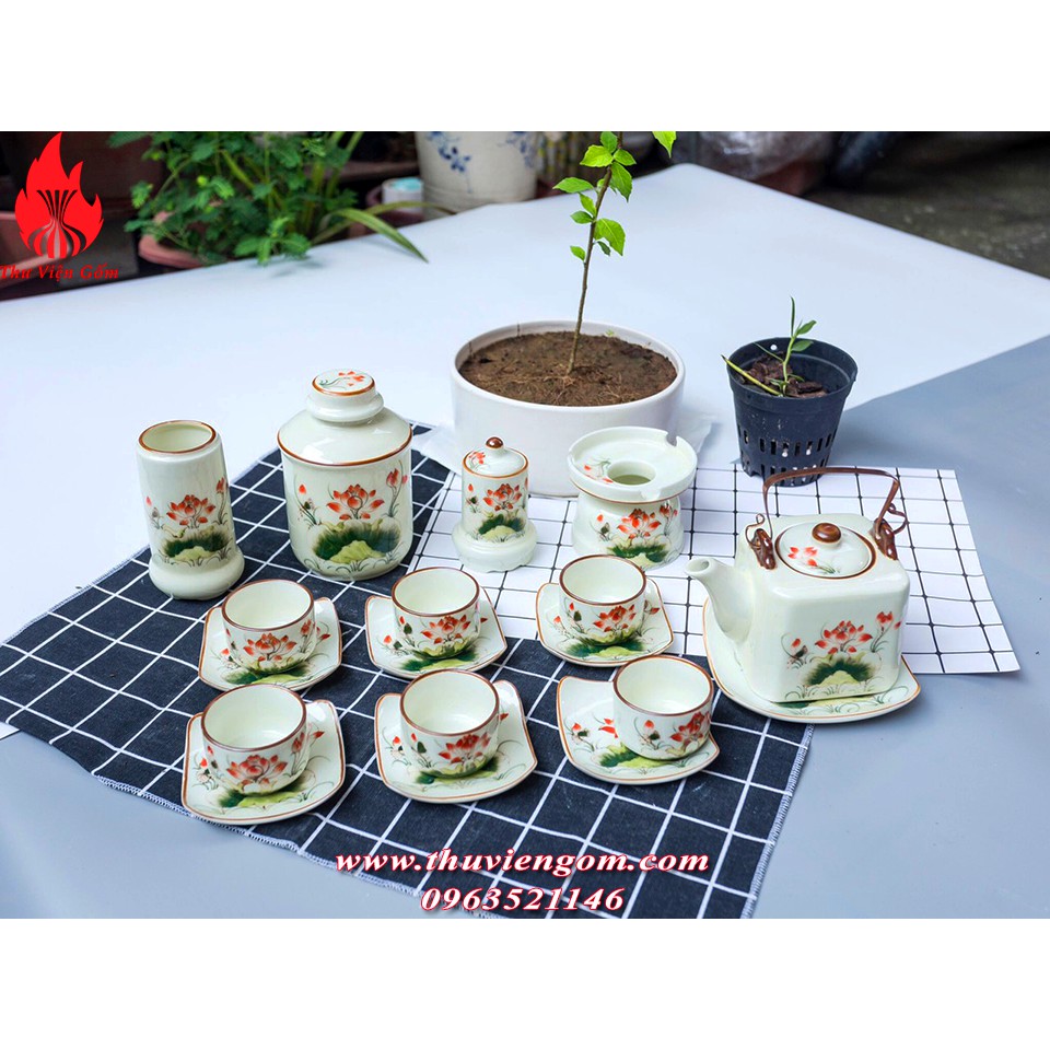 Bat Trang lotus painted cream enamel teapot (3 designs) | Shopee ...