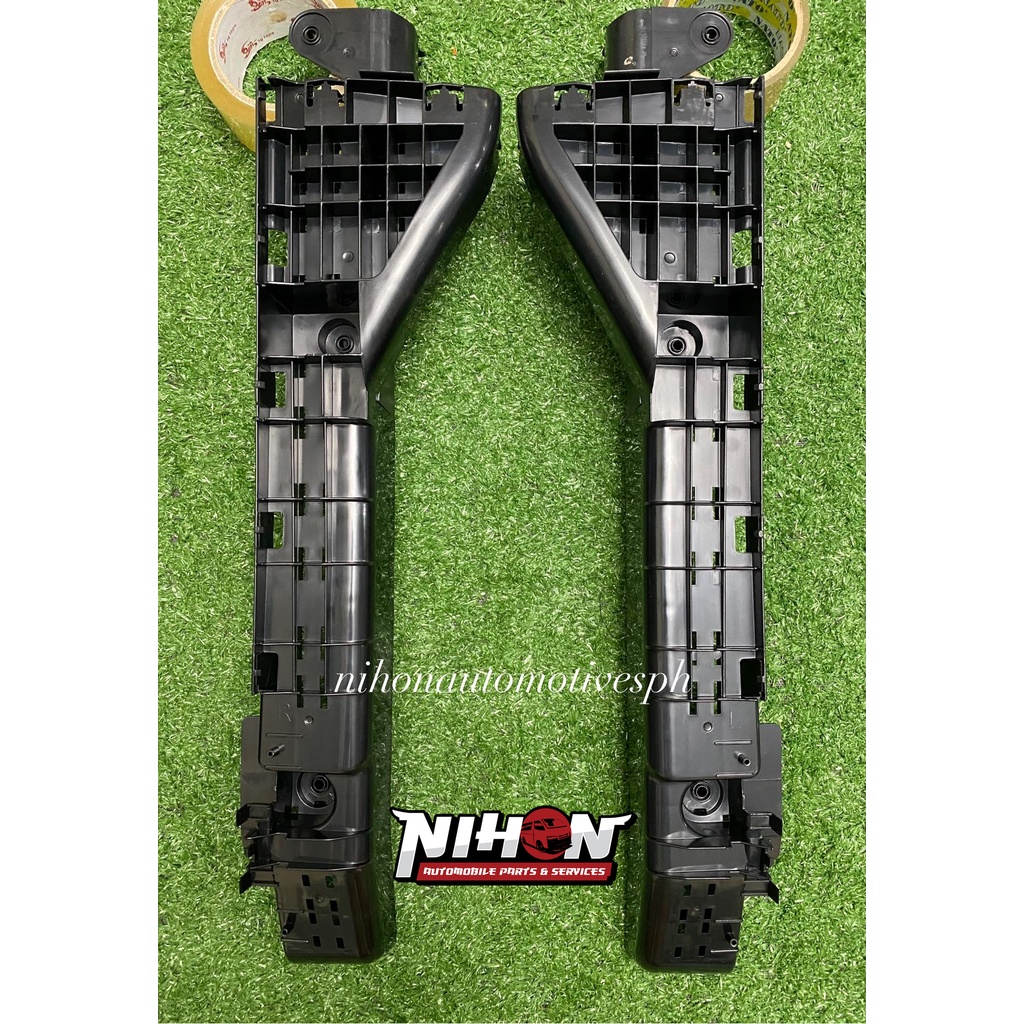 Front Bumper Bracket/ Retainer Toyota Hiace 2019-2022 TOURER, GL ...