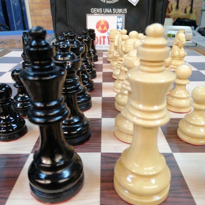 KAYU Chess Board Set Standard Round King Wood Percasi Smooth Neat Bonus ...