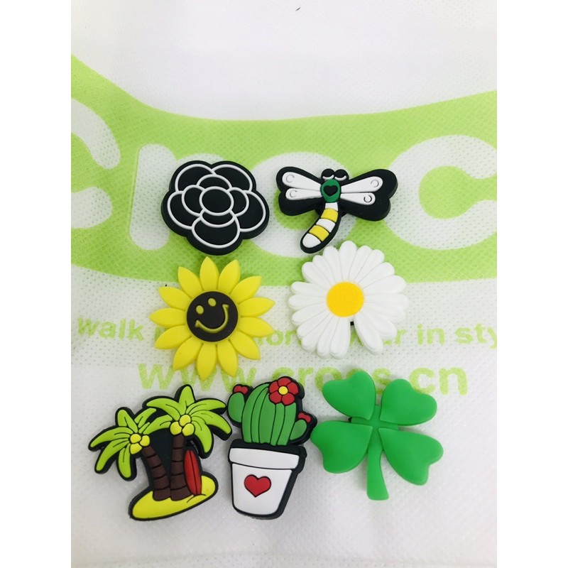 Croc Shoe Charms Pins Jibbitz for Crocs for slippers bag and shoes ...