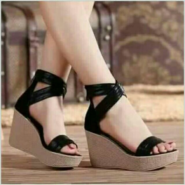 sale! Onhand blk 8,9/ white 7,Juliet wedge 4inches heel height | Shopee ...