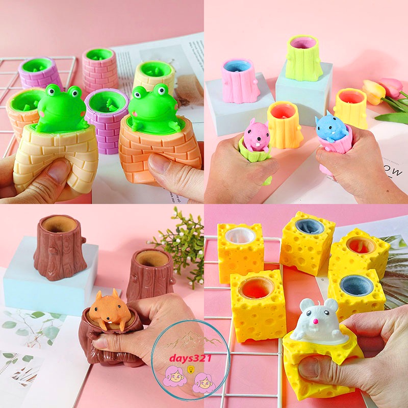 FROG SITTING ON THE BOTTOM OF THE Squirrel Tree Stumpshy Mochi hand ...