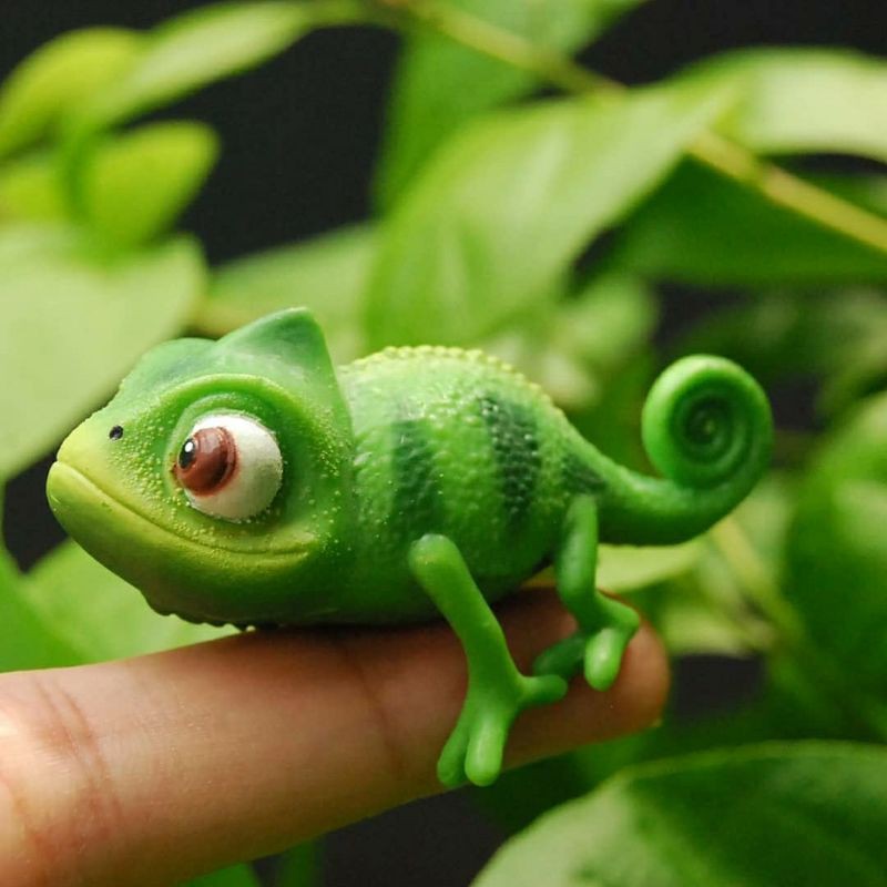 Disney bullyland Pascal Chamelion Chameleon Rapunzel Tangled | Shopee ...